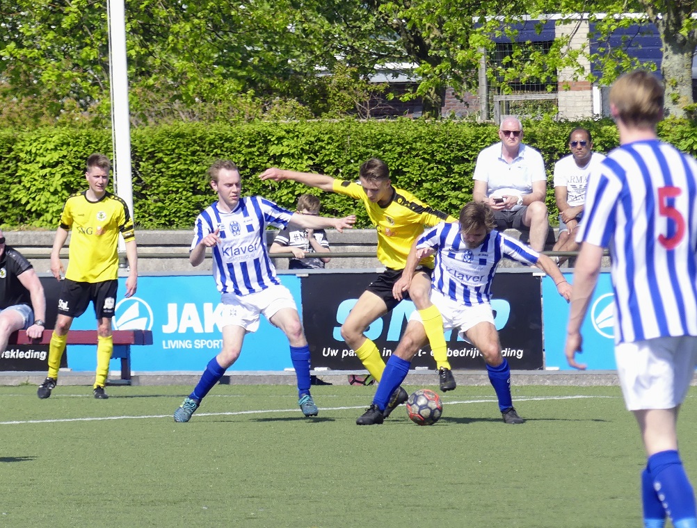 ALLES IS NOG MOGELIJK NA WINST OP REIGER BOYS | FC Castricum