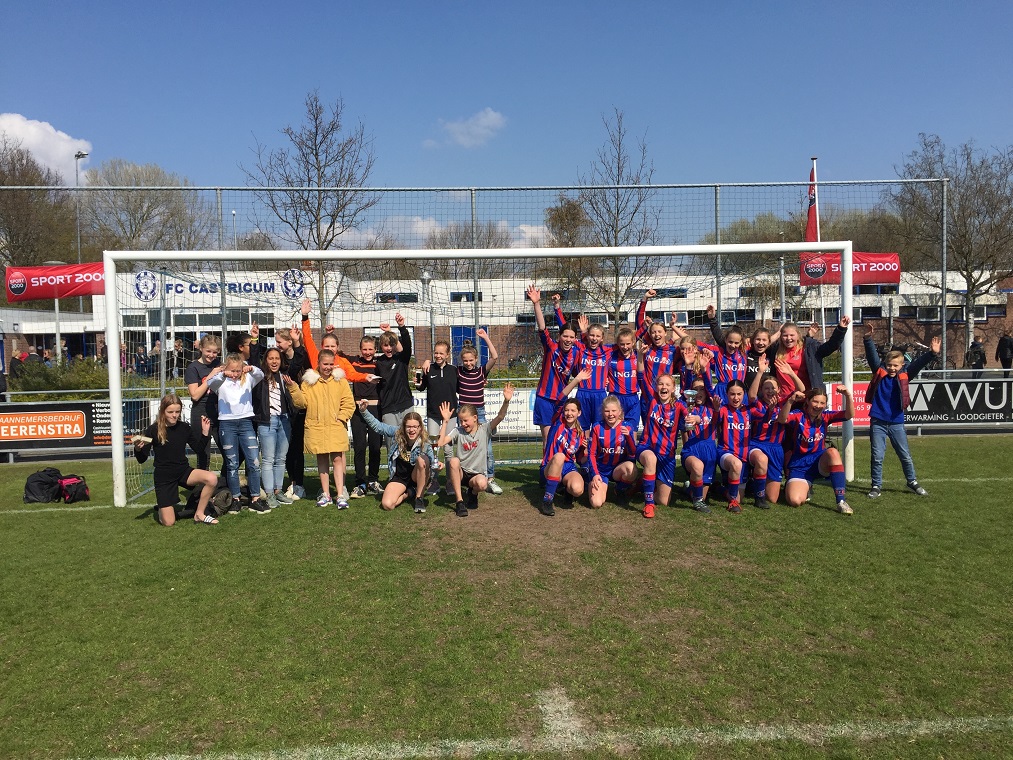 GESLAAGD SPORT 2000 MEIDENTOERNOOI BIJ FC CASTRICUM | FC Castricum