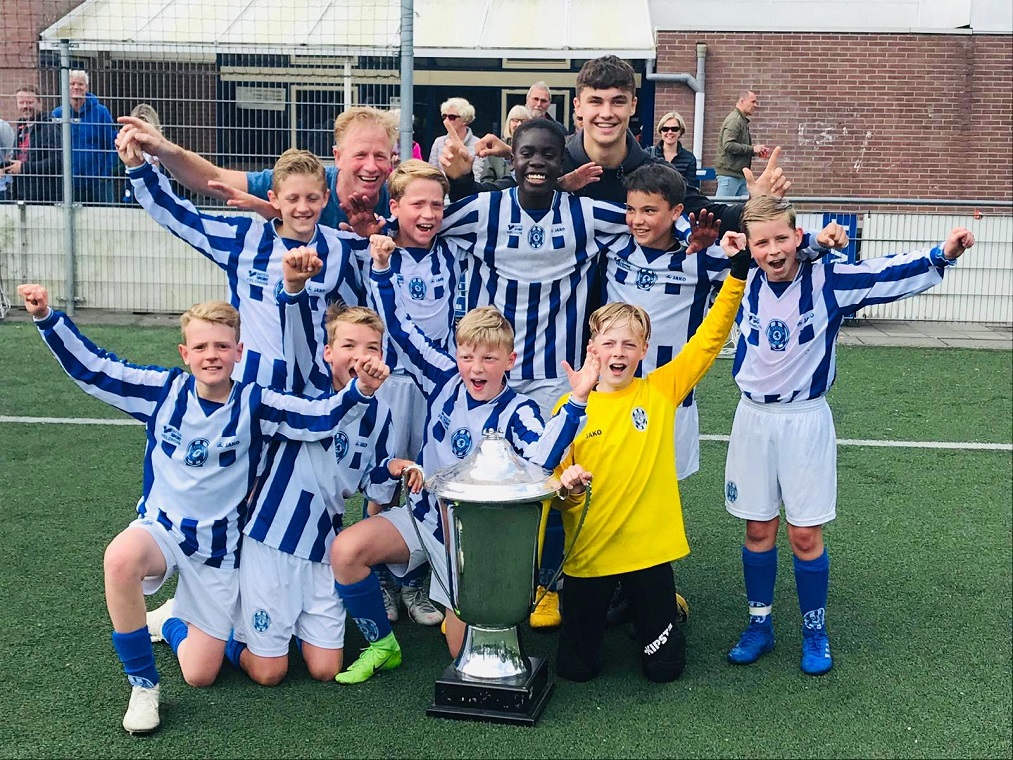 FC CASTRICUM JO12-1 KAMPIOEN!! | FC Castricum