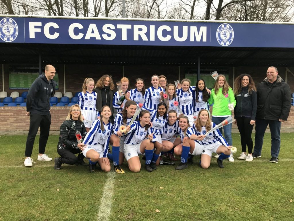 DUBBEL FEEST VOOR MO17-1 FC CASTRICUM | FC Castricum