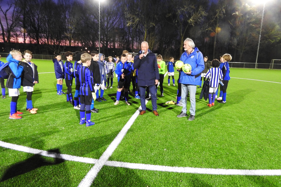 OFFICIËLE OPENING NIEUWE KUNSTGRASVELD | FC Castricum